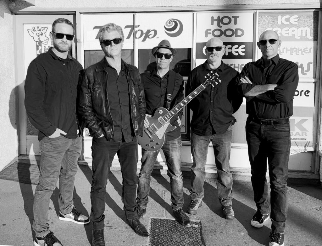 Anglebox - Dark Days In The Sun (Self) (13th Floor EP Review