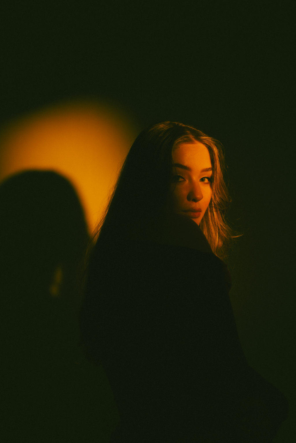 Mila Vandelle - Weathered: 13th Floor New Song Of The Day